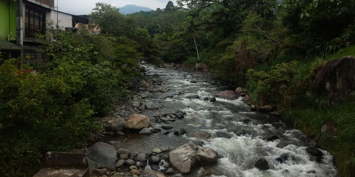 El río Pance, un espacio de recreación en Semana Santa - Canal 1