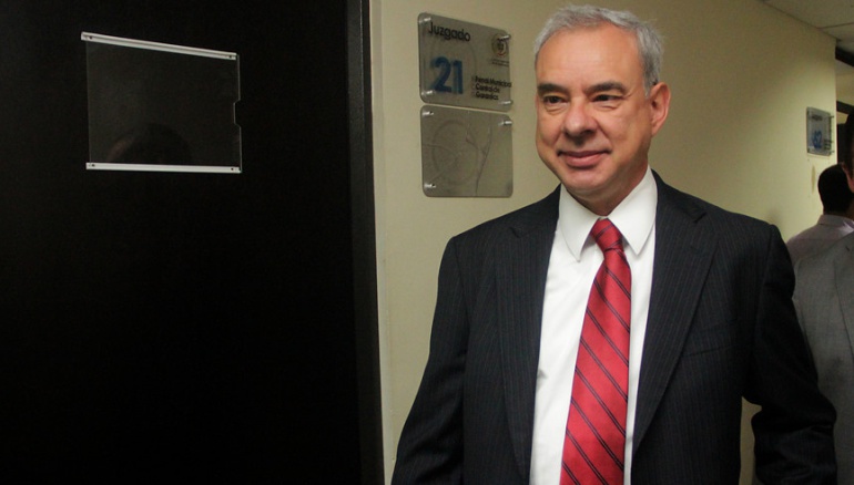 La reacción de Rodrigo Escobar Gil al ser condenado - Canal 1