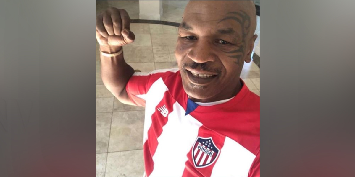 Mike Tyson Causa Furor En Las Redes Sociales Al Vestir La Camiseta Del