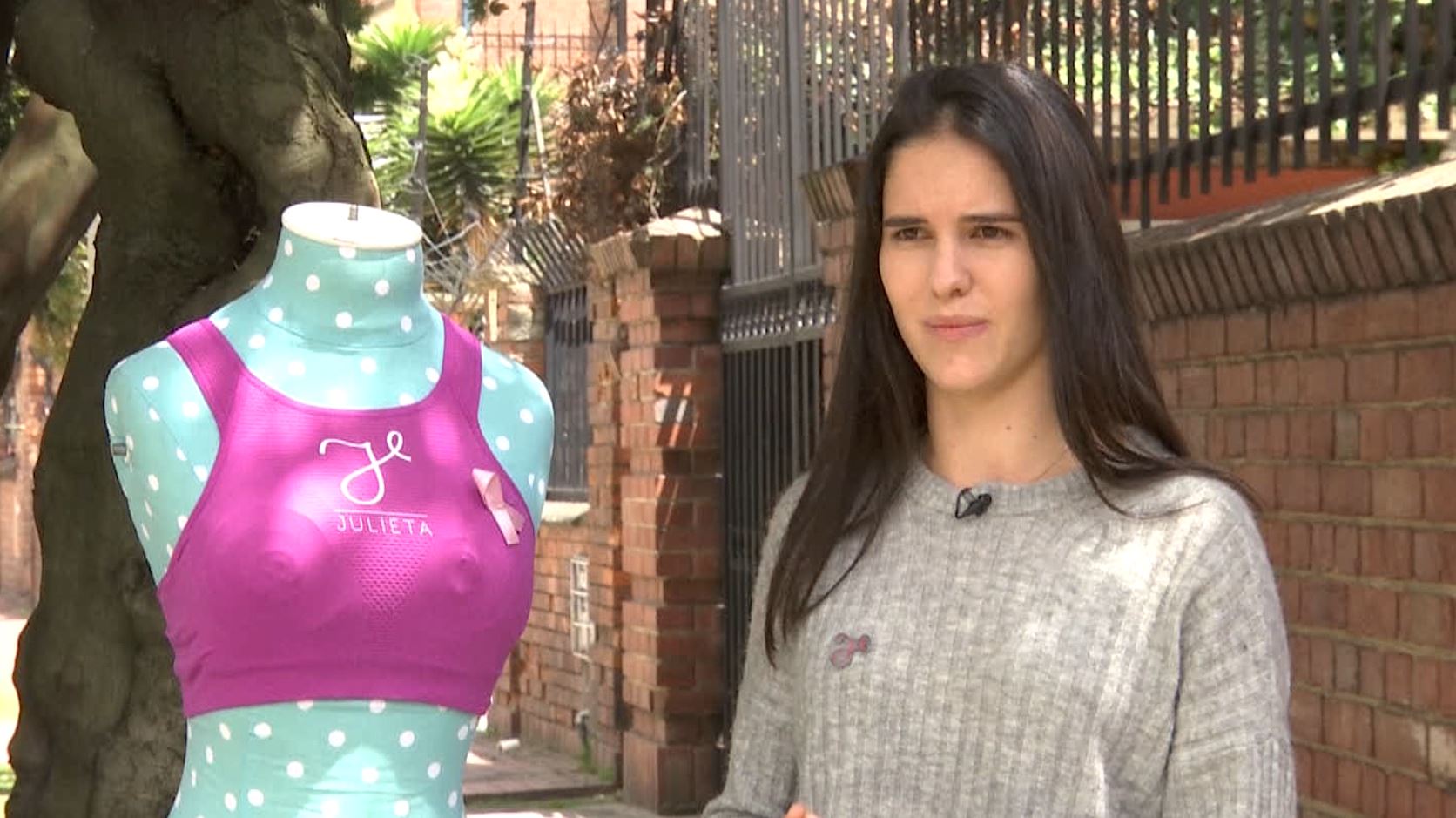 Colombiana diseñó un brasier que detecta el cáncer de mama - Canal 1