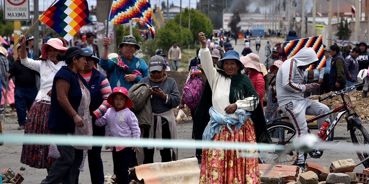 Siguen las protestas en Bolivia, pero surgen iniciativas de diálogo ...