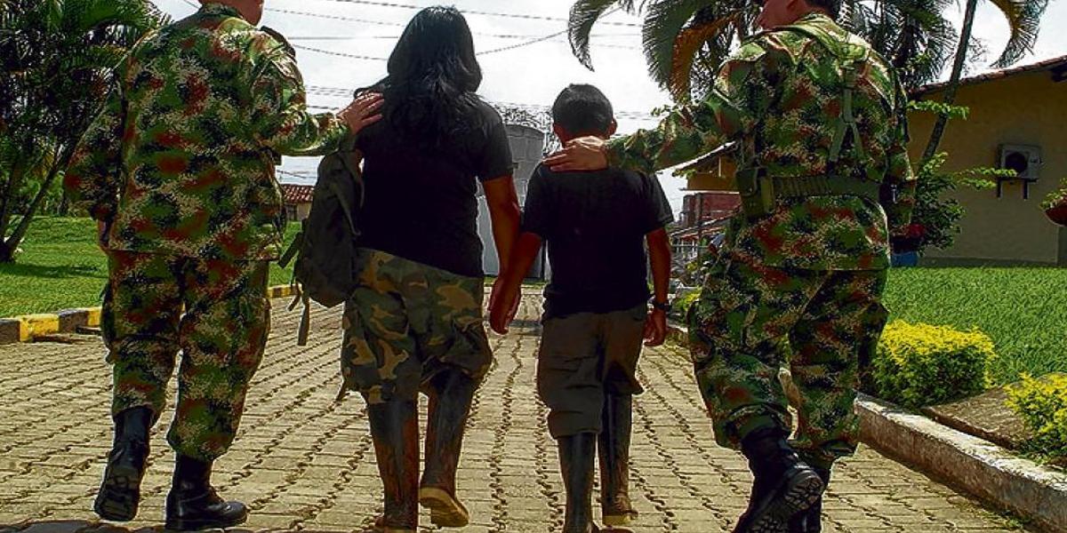 Ejército rescata a menor de edad reclutada por disidencias de las FARC ...