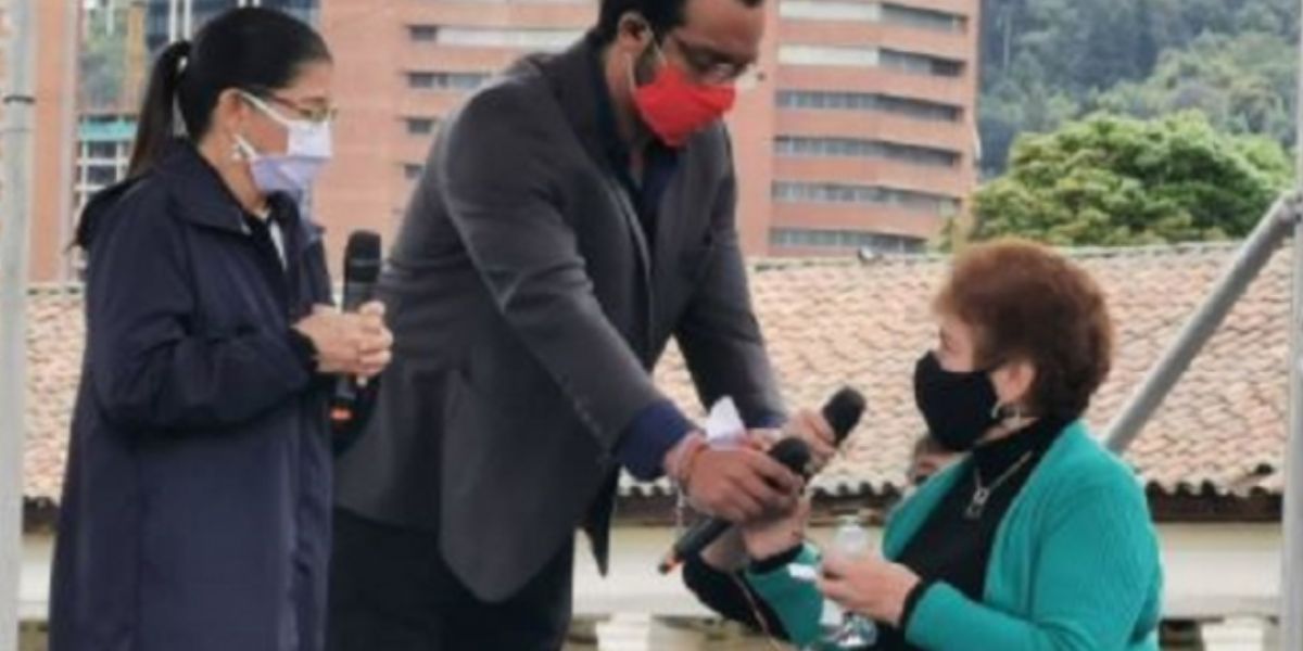 (Video) Víctima de las FARC rechazó abrazo de reconciliación - Canal 1