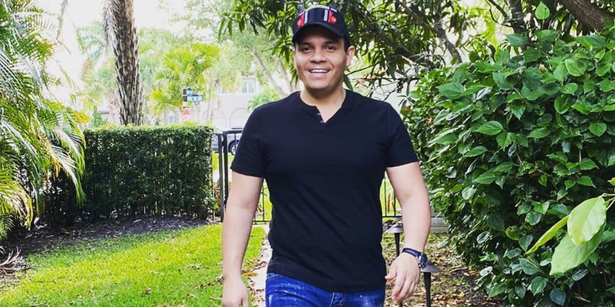 Alzate es aplaudido en redes por el regalo que le dio a su padre - Canal 1