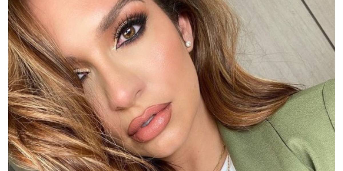 Kimberly Reyes confesó que su enorme cola la acompleja - Canal 1