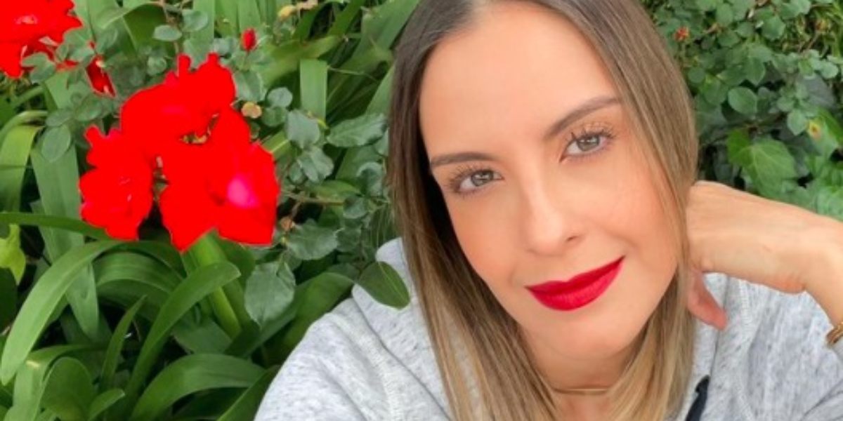 Laura Acuña máscara de protección contra el Coronavirus - Canal 1