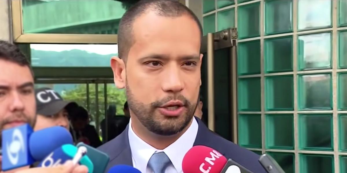 Exabogado de Uribe, Diego Cadena, continuará detenido - Canal 1