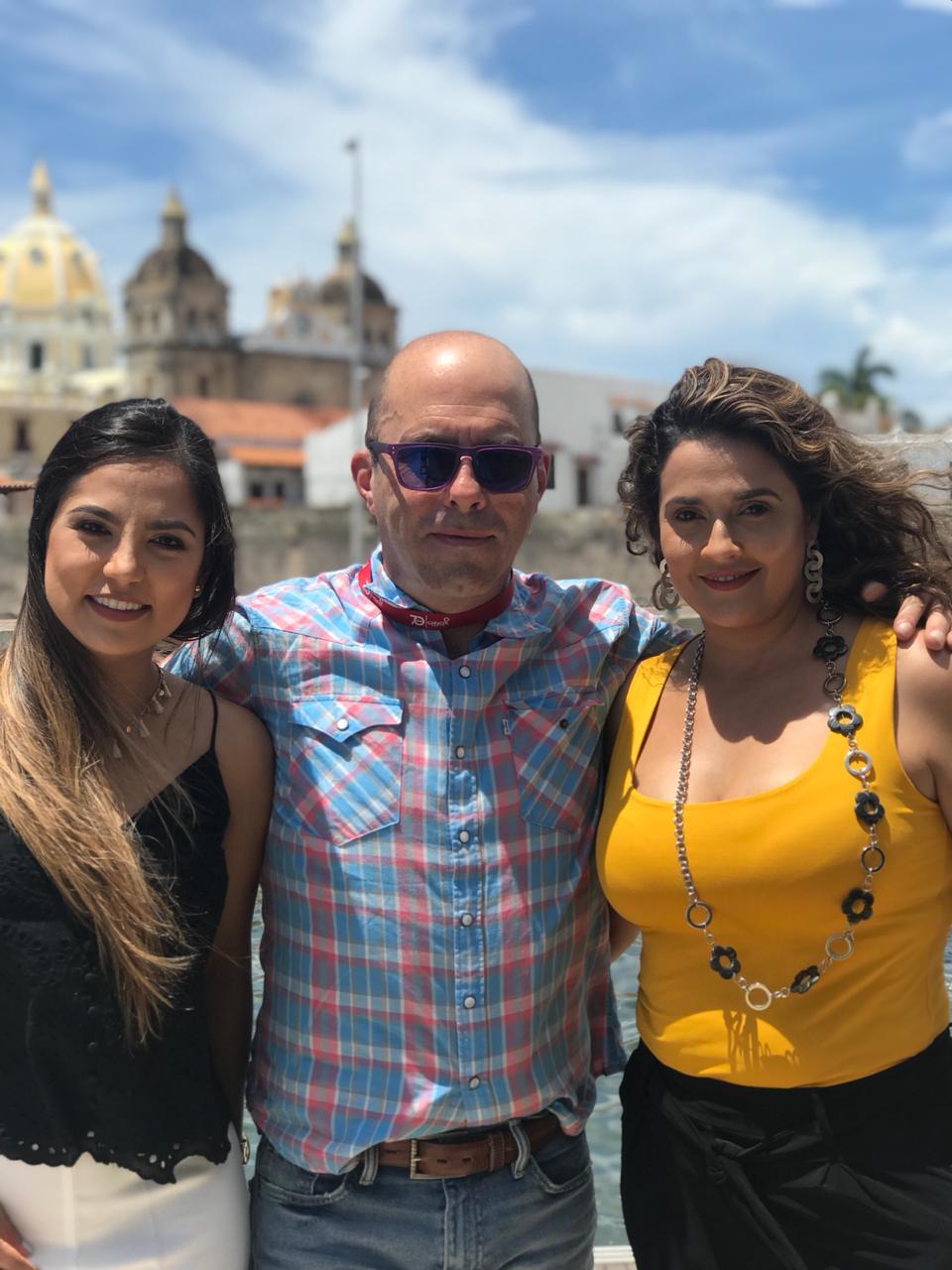 Compañeros del 1 despiden a Víctor Yepes, el estratega comercial que le imprimía su buen humor ...