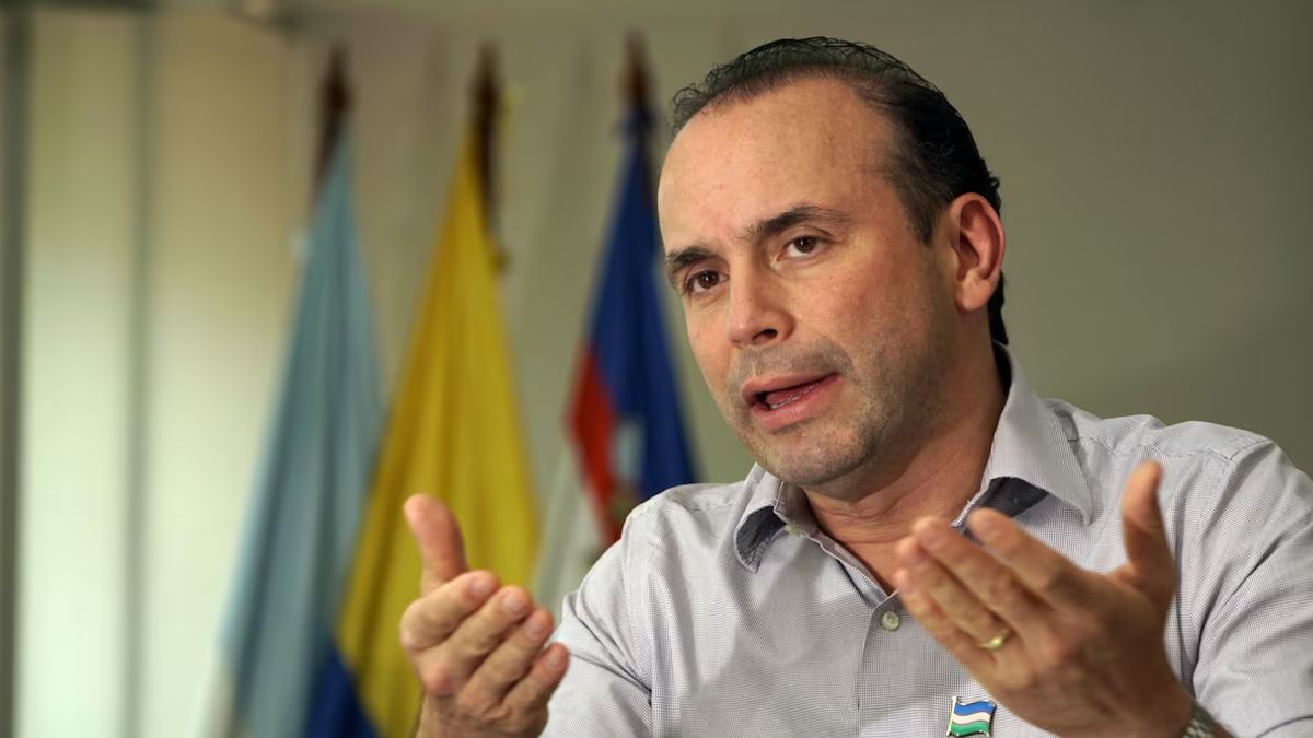 Video | ¿Por qué Alejandro Eder está en Estados Unidos? - - Canal 1